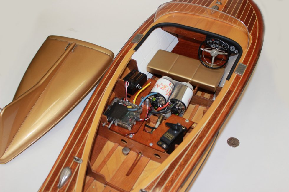 Chris-Craft Cobra R/C Model Boat - The Miniature Engineering ...
