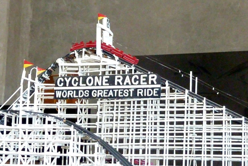 "Cyclone Racer" Wooden Roller Coaster Model - The Miniature Engineering ...